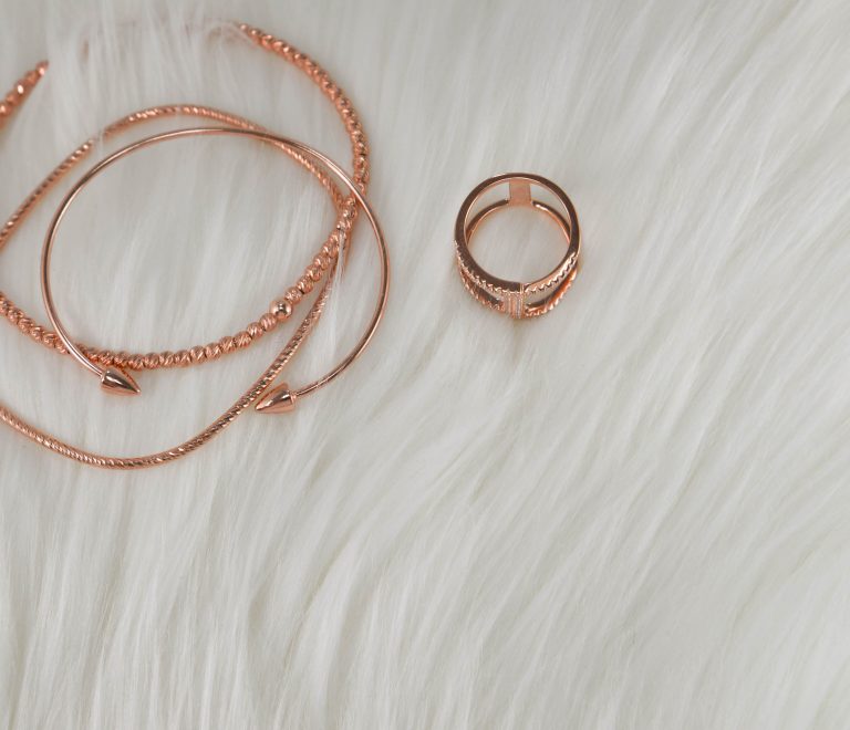 Gold vs. Rose Gold: All You Need to Know - House of Jewellery Blog